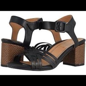 Vionic | Shoes | Vionicnewpeony Heel Black | Poshmark